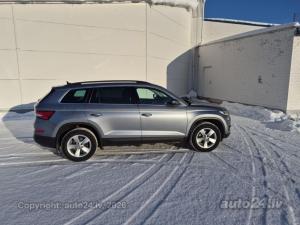 Grey Skoda Kodiaq 2021 in Tallinn, with an engine capacity of 1.50 L and mileage of 129 thousand km for 21900 €, photo 3 on AUTOMOTO.COM.LV