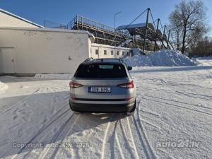 Grey Skoda Kodiaq 2021 in Tallinn, with an engine capacity of 1.50 L and mileage of 129 thousand km for 21900 €, photo 4 on AUTOMOTO.COM.LV