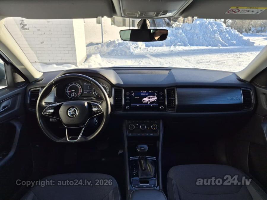Grey Skoda Kodiaq 2021 in Tallinn, with an engine capacity of 1.50 L and mileage of 129 thousand km for 21900 €, photo 6 on AUTOMOTO.COM.LV