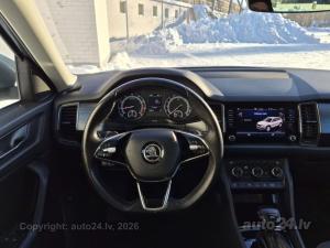Grey Skoda Kodiaq 2021 in Tallinn, with an engine capacity of 1.50 L and mileage of 129 thousand km for 21900 €, photo 7 on AUTOMOTO.COM.LV