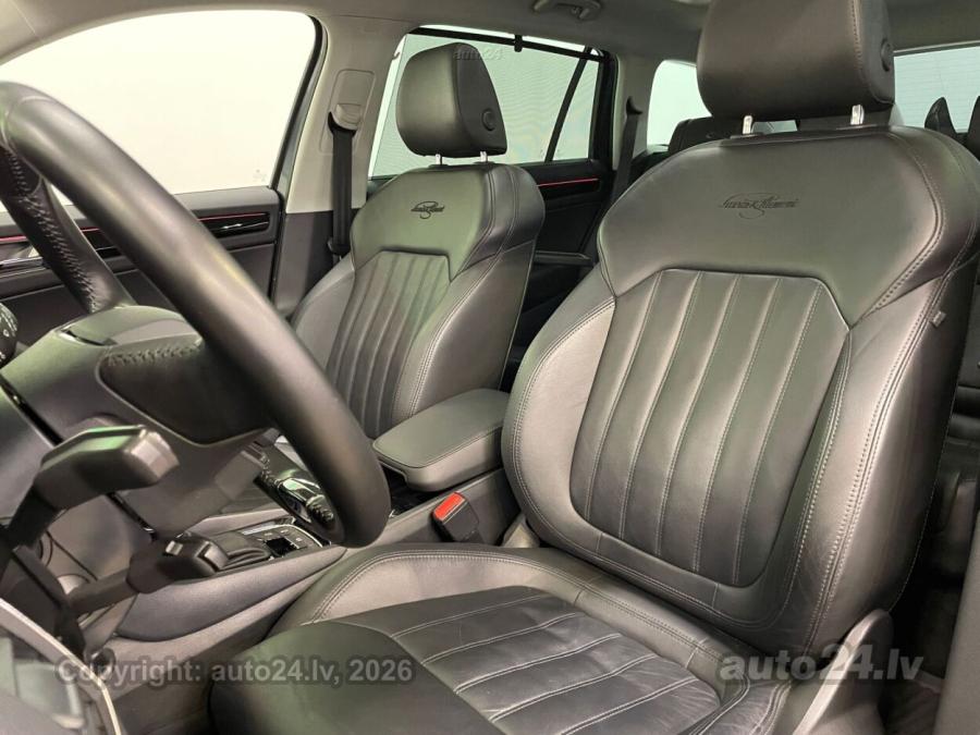 Grey Skoda Kodiaq 2021 in Tallinn, with an engine capacity of 1.97 L and mileage of 111 thousand km for 30490 €, photo 7 on AUTOMOTO.COM.LV