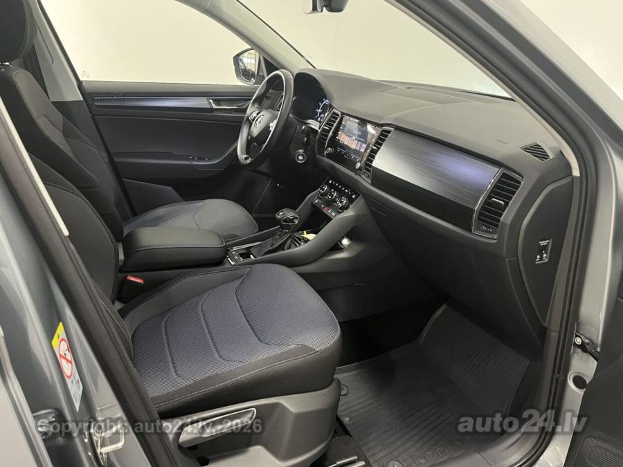 Pelēks Skoda Kodiaq 2021 Tallina, ar dzinēja tilpumu 1.50 L un nobraukumu 64 tūkst. km par 22400 €, foto 17 vietnē AUTOMOTO.COM.LV