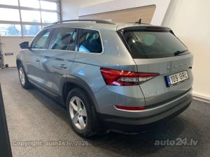 Pelēks Skoda Kodiaq 2021 Rakvere, ar dzinēja tilpumu 1.50 L un nobraukumu 132 tūkst. km par 21000 €, foto 4 vietnē AUTOMOTO.COM.LV
