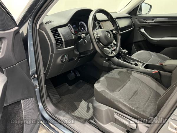 Grey Skoda Kodiaq 2021 in Tallinn, with an engine capacity of 2.00 L and mileage of 137 thousand km for 22900 €, photo 10 on AUTOMOTO.COM.LV