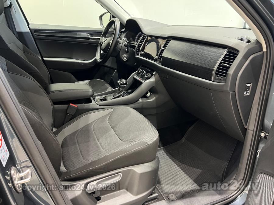 Grey Skoda Kodiaq 2021 in Tallinn, with an engine capacity of 2.00 L and mileage of 137 thousand km for 22900 €, photo 13 on AUTOMOTO.COM.LV