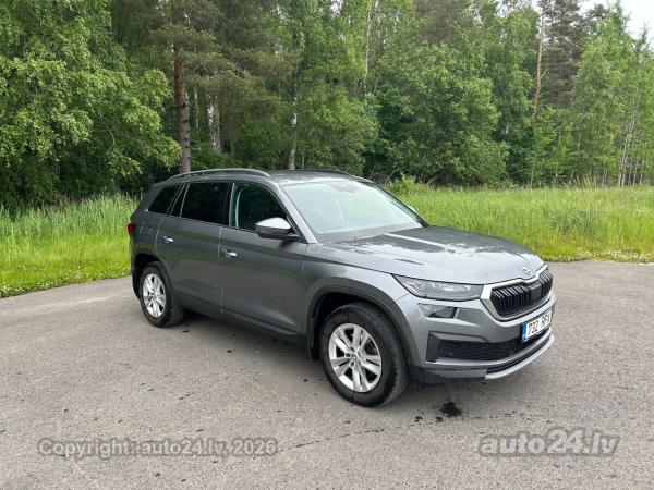 Серый Шкода Kodiaq 2021 в Таллин, объемом двигателя 2.00 л и пробегом 109 тыс. км за 28900 €, фото 2 на AUTOMOTO.COM.LV