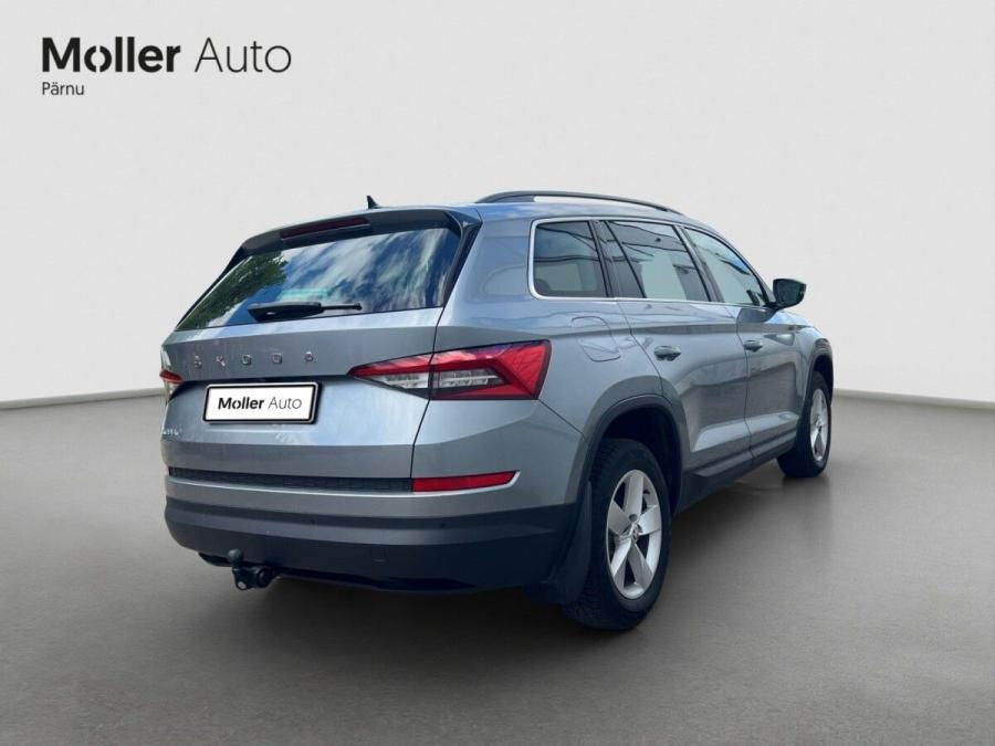 Серый Шкода Kodiaq 2021 в Пярну, объемом двигателя 1.50 л и пробегом 80 тыс. км за 25950 €, фото 3 на AUTOMOTO.COM.LV