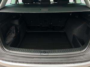 Серый Шкода Kodiaq 2021 в Пярну, объемом двигателя 1.50 л и пробегом 80 тыс. км за 25950 €, фото 20 на AUTOMOTO.COM.LV
