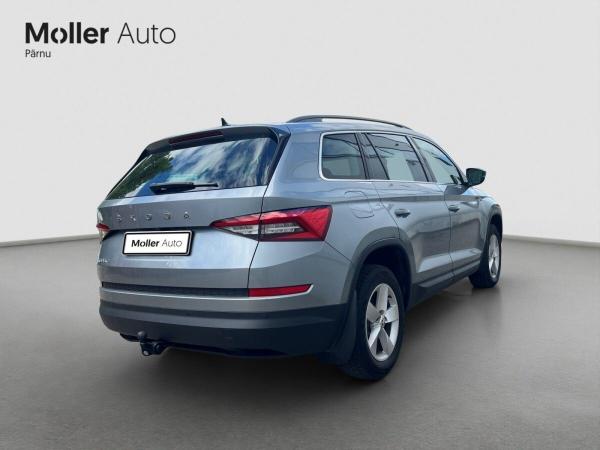 Pelēks Skoda Kodiaq 2021 Pērnava, ar dzinēja tilpumu 1.50 L un nobraukumu 80 tūkst. km par 25950 €, foto 2 vietnē AUTOMOTO.COM.LV
