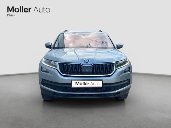 Pelēks Skoda Kodiaq 2021 Pērnava, ar dzinēja tilpumu 1.50 L un nobraukumu 80 tūkst. km par 25950 €, foto 3 vietnē AUTOMOTO.COM.LV