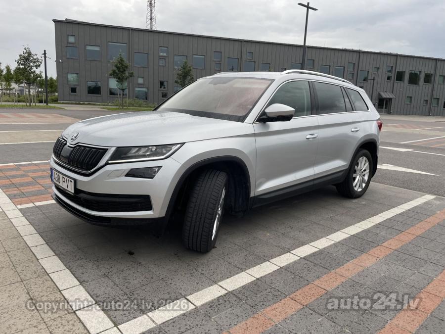Серый Шкода Kodiaq 2021 в Таллин, объемом двигателя 1.50 л и пробегом 75 тыс. км за 27499 €, фото 1 на AUTOMOTO.COM.LV