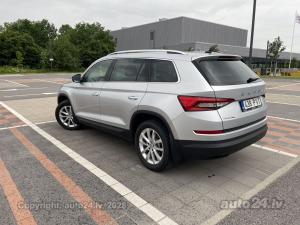 Серый Шкода Kodiaq 2021 в Таллин, объемом двигателя 1.50 л и пробегом 75 тыс. км за 27499 €, фото 3 на AUTOMOTO.COM.LV