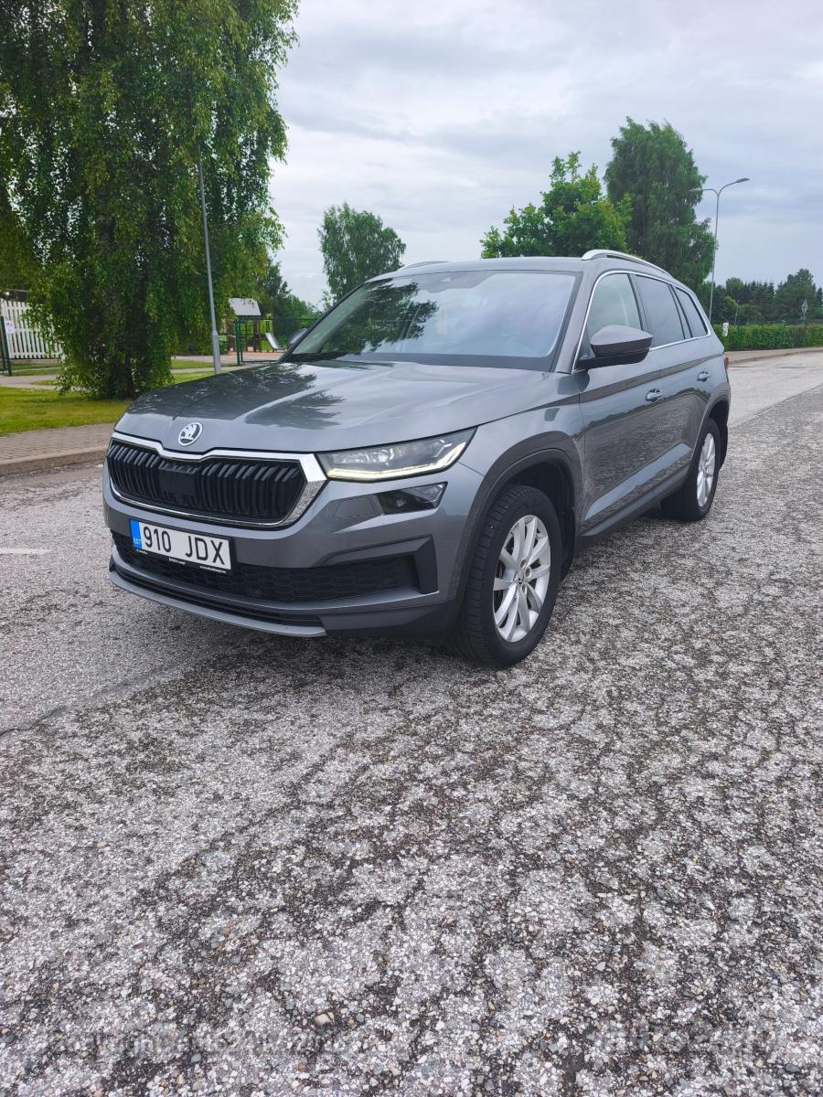 Grey Skoda Kodiaq 2021 in Tallinn, with an engine capacity of 2.00 L and mileage of 91 thousand km for 28900 €, photo 1 on AUTOMOTO.COM.LV
