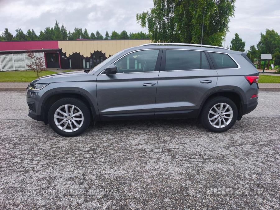 Grey Skoda Kodiaq 2021 in Tallinn, with an engine capacity of 2.00 L and mileage of 91 thousand km for 28900 €, photo 4 on AUTOMOTO.COM.LV