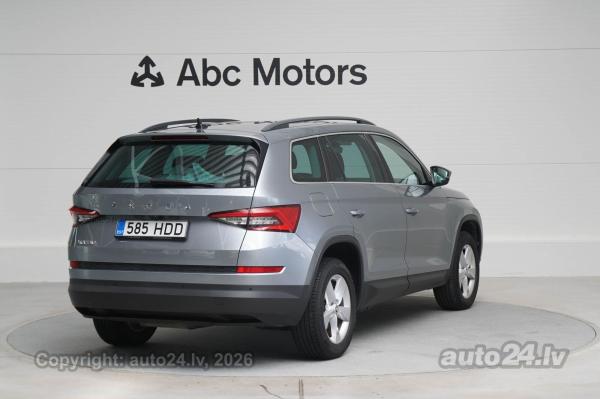 Grey Skoda Kodiaq 2021 in Tallinn, with an engine capacity of 2.00 L and mileage of 144 thousand km for 22990 €, photo 4 on AUTOMOTO.COM.LV
