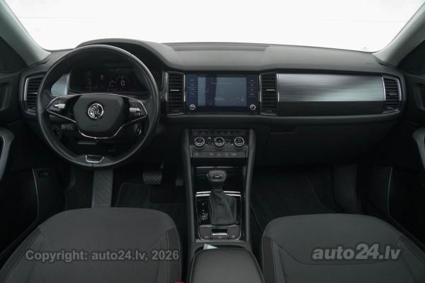 Grey Skoda Kodiaq 2021 in Tallinn, with an engine capacity of 2.00 L and mileage of 144 thousand km for 22990 €, photo 8 on AUTOMOTO.COM.LV