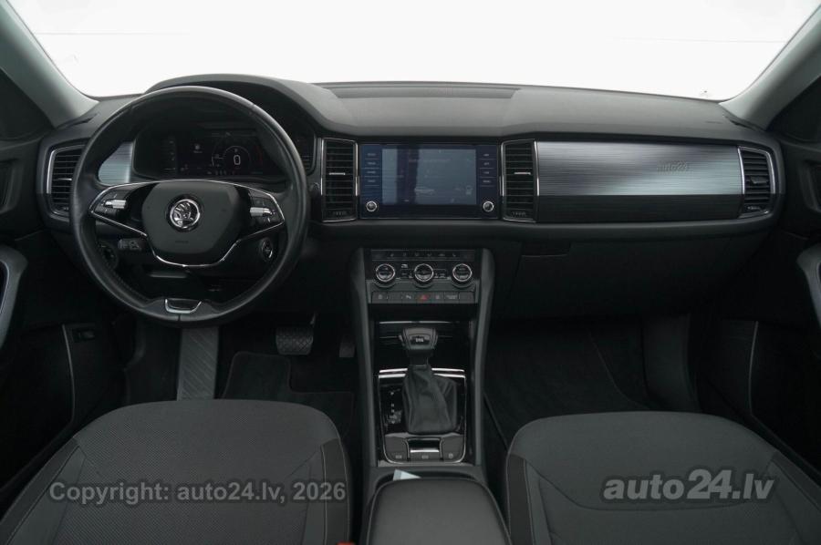 Pelēks Skoda Kodiaq 2021 Tallina, ar dzinēja tilpumu 2.00 L un nobraukumu 144 tūkst. km par 22990 €, foto 9 vietnē AUTOMOTO.COM.LV
