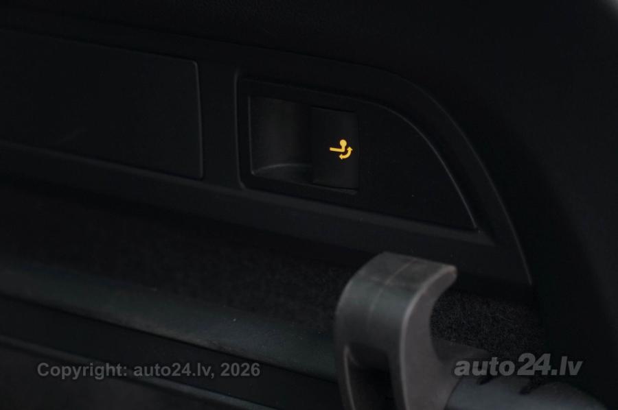 Pelēks Skoda Kodiaq 2021 Tallina, ar dzinēja tilpumu 2.00 L un nobraukumu 144 tūkst. km par 22990 €, foto 15 vietnē AUTOMOTO.COM.LV