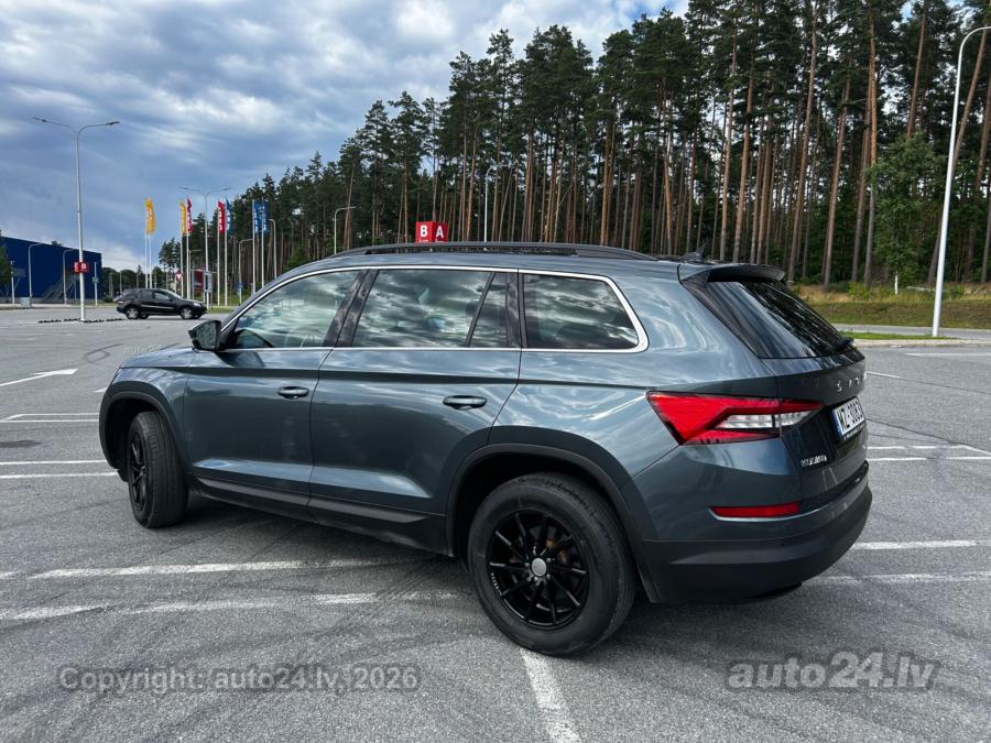 Pelēks Skoda Kodiaq 2021 Rīga, ar dzinēja tilpumu 1.50 L un nobraukumu 105 tūkst. km par 20500 €, foto 5 vietnē AUTOMOTO.COM.LV