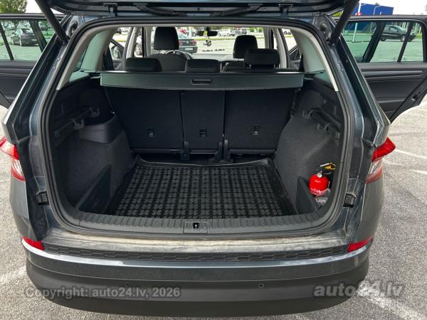 Pelēks Skoda Kodiaq 2021 Rīga, ar dzinēja tilpumu 1.50 L un nobraukumu 105 tūkst. km par 20500 €, foto 10 vietnē AUTOMOTO.COM.LV
