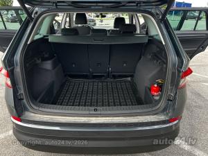Pelēks Skoda Kodiaq 2021 Rīga, ar dzinēja tilpumu 1.50 L un nobraukumu 105 tūkst. km par 20500 €, foto 11 vietnē AUTOMOTO.COM.LV