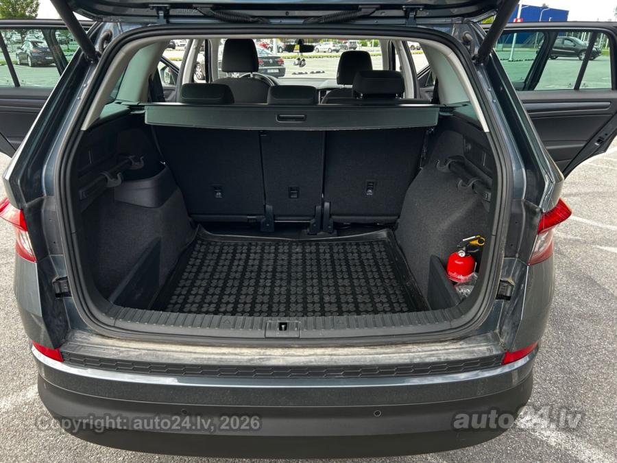 Pelēks Skoda Kodiaq 2021 Rīga, ar dzinēja tilpumu 1.50 L un nobraukumu 105 tūkst. km par 20500 €, foto 11 vietnē AUTOMOTO.COM.LV