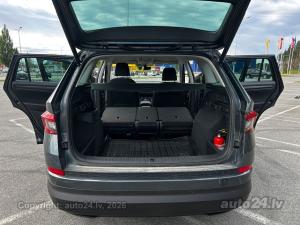 Pelēks Skoda Kodiaq 2021 Rīga, ar dzinēja tilpumu 1.50 L un nobraukumu 105 tūkst. km par 20500 €, foto 13 vietnē AUTOMOTO.COM.LV