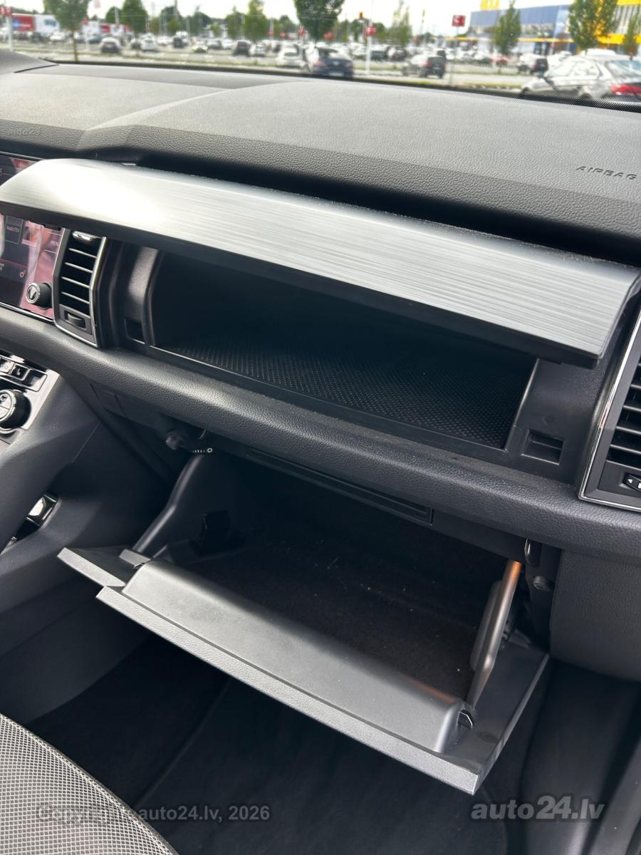 Pelēks Skoda Kodiaq 2021 Rīga, ar dzinēja tilpumu 1.50 L un nobraukumu 105 tūkst. km par 20500 €, foto 17 vietnē AUTOMOTO.COM.LV