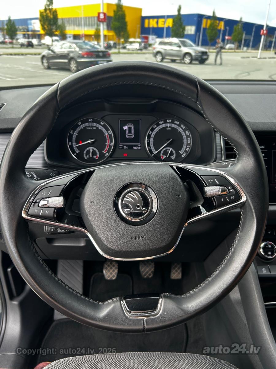 Pelēks Skoda Kodiaq 2021 Rīga, ar dzinēja tilpumu 1.50 L un nobraukumu 105 tūkst. km par 20500 €, foto 20 vietnē AUTOMOTO.COM.LV
