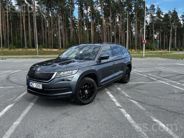 Pelēks Skoda Kodiaq 2021 Rīga, ar dzinēja tilpumu 1.50 L un nobraukumu 105 tūkst. km par 20500 €, foto 1 vietnē AUTOMOTO.COM.LV
