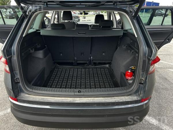 Pelēks Skoda Kodiaq 2021 Rīga, ar dzinēja tilpumu 1.50 L un nobraukumu 105 tūkst. km par 20500 €, foto 10 vietnē AUTOMOTO.COM.LV