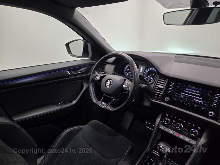 Pelēks Skoda Kodiaq 2021 Tallina, ar dzinēja tilpumu 2.00 L un nobraukumu 173 tūkst. km par 22900 €, foto 14 vietnē AUTOMOTO.COM.LV