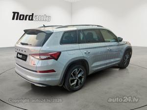 Pelēks Skoda Kodiaq 2021 Tallina, ar dzinēja tilpumu 2.00 L un nobraukumu 98 tūkst. km par 27490 €, foto 3 vietnē AUTOMOTO.COM.LV