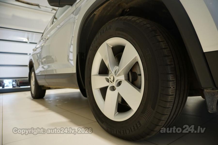 Pelēks Skoda Kodiaq 2021 Tallina, ar dzinēja tilpumu 2.00 L un nobraukumu 208 tūkst. km par 20900 €, foto 6 vietnē AUTOMOTO.COM.LV