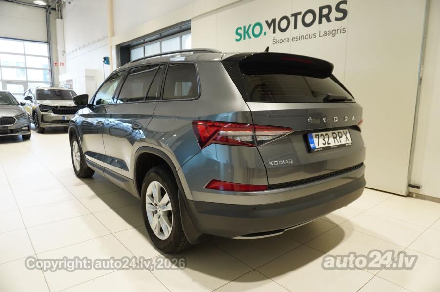 Серый Шкода Kodiaq 2021 в Таллин, объемом двигателя 2.00 л и пробегом 112 тыс. км за 26900 €, фото 3 на AUTOMOTO.COM.LV