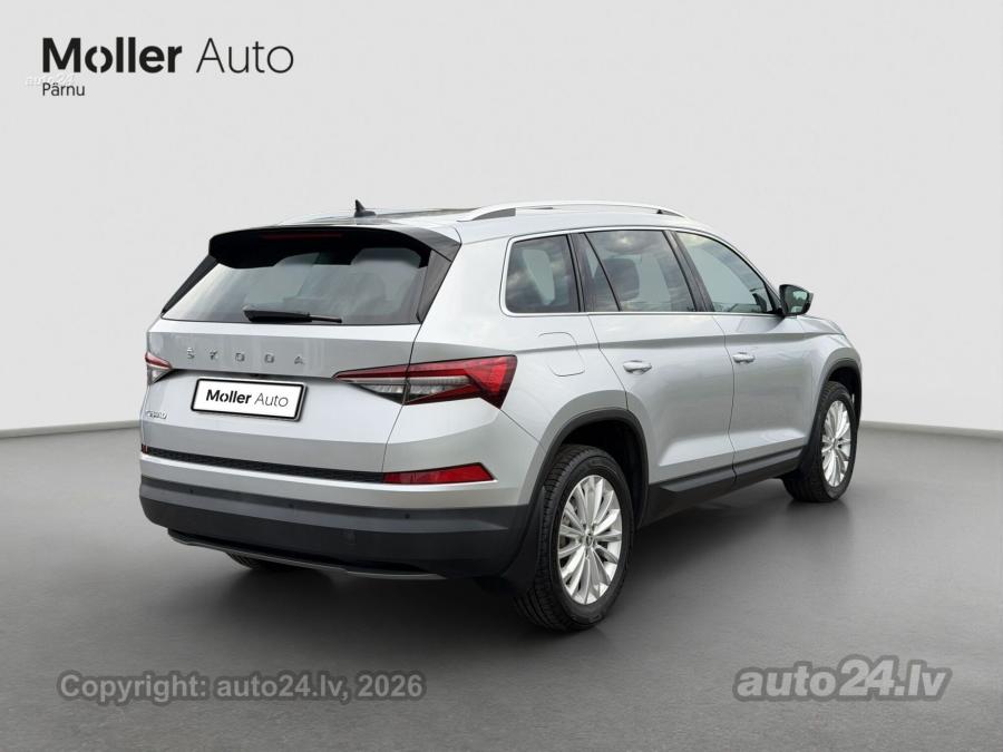 Pelēks Skoda Kodiaq 2021 Pērnava, ar dzinēja tilpumu 1.50 L un nobraukumu 107 tūkst. km par 28900 €, foto 3 vietnē AUTOMOTO.COM.LV