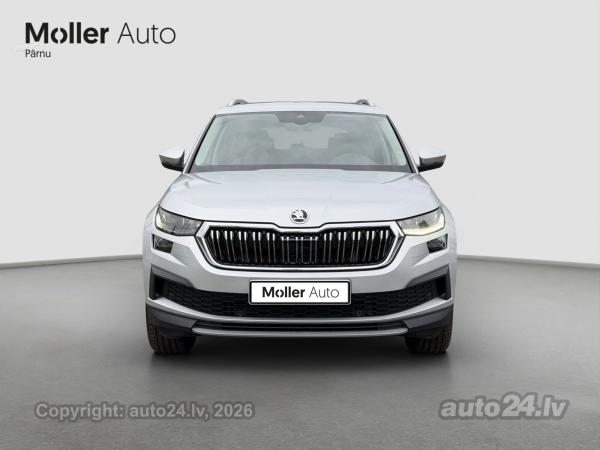 Pelēks Skoda Kodiaq 2021 Pērnava, ar dzinēja tilpumu 1.50 L un nobraukumu 107 tūkst. km par 28900 €, foto 4 vietnē AUTOMOTO.COM.LV