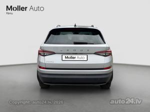 Pelēks Skoda Kodiaq 2021 Pērnava, ar dzinēja tilpumu 1.50 L un nobraukumu 107 tūkst. km par 28900 €, foto 5 vietnē AUTOMOTO.COM.LV