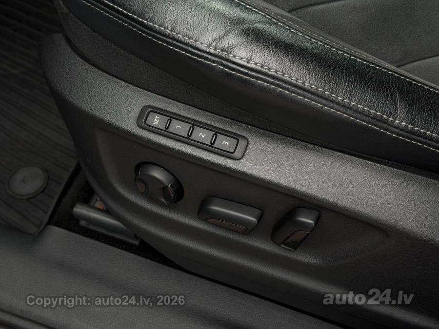 Pelēks Skoda Kodiaq 2021 Pērnava, ar dzinēja tilpumu 1.50 L un nobraukumu 107 tūkst. km par 28900 €, foto 9 vietnē AUTOMOTO.COM.LV