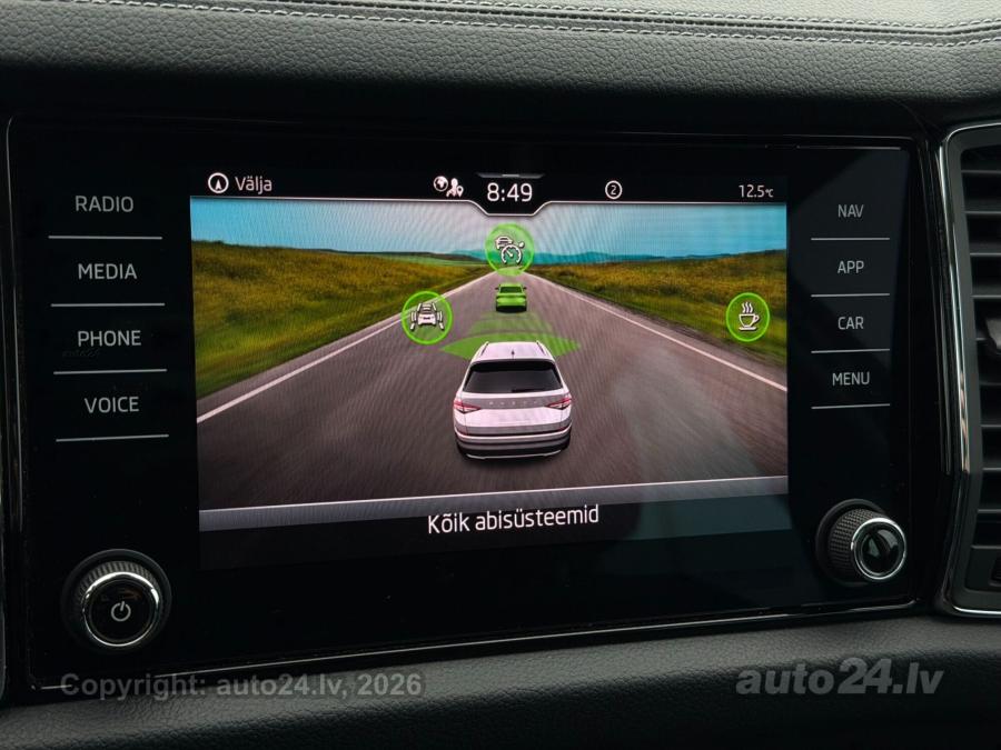 Pelēks Skoda Kodiaq 2021 Pērnava, ar dzinēja tilpumu 1.50 L un nobraukumu 107 tūkst. km par 28900 €, foto 12 vietnē AUTOMOTO.COM.LV