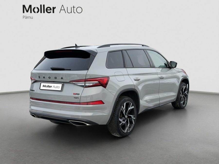 Pelēks Skoda Kodiaq 2022 Pērnava, ar dzinēja tilpumu 2.00 L un nobraukumu 71 tūkst. km par 36900 €, foto 2 vietnē AUTOMOTO.COM.LV