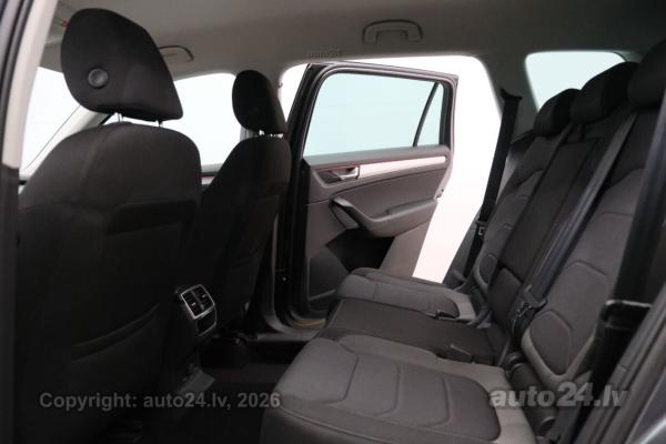 Grey Skoda Kodiaq 2022 in Tallinn, with an engine capacity of 2.00 L and mileage of 194 thousand km for 21900 €, photo 6 on AUTOMOTO.COM.LV