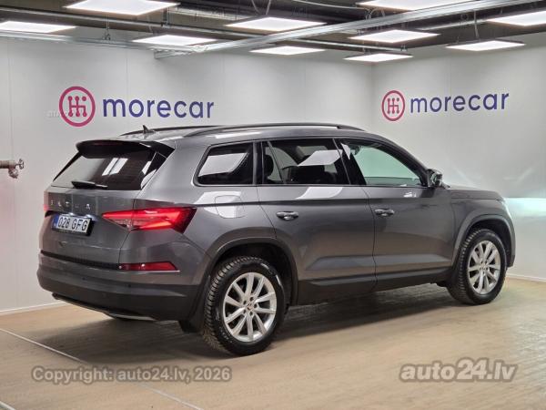 Серый Шкода Kodiaq 2022 в Таллин, объемом двигателя 1.50 л и пробегом 87 тыс. км за 26900 €, фото 4 на AUTOMOTO.COM.LV