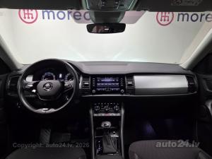 Pelēks Skoda Kodiaq 2022 Tallina, ar dzinēja tilpumu 1.50 L un nobraukumu 87 tūkst. km par 26900 €, foto 8 vietnē AUTOMOTO.COM.LV