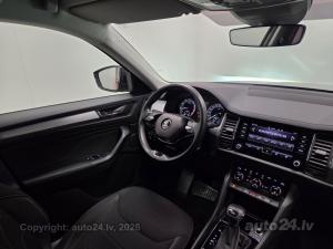Pelēks Skoda Kodiaq 2022 Tallina, ar dzinēja tilpumu 1.50 L un nobraukumu 87 tūkst. km par 26900 €, foto 12 vietnē AUTOMOTO.COM.LV