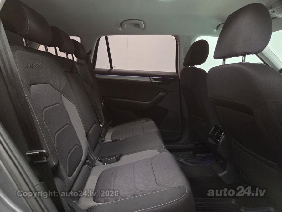 Pelēks Skoda Kodiaq 2022 Tallina, ar dzinēja tilpumu 1.50 L un nobraukumu 87 tūkst. km par 26900 €, foto 18 vietnē AUTOMOTO.COM.LV