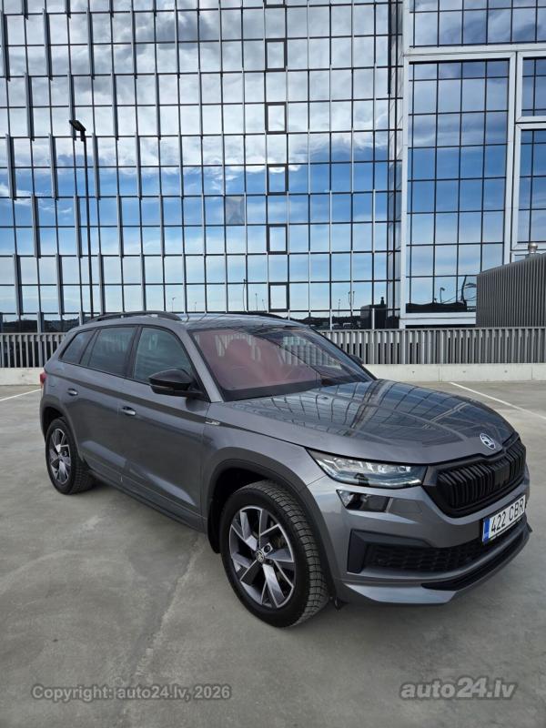 Grey Skoda Kodiaq 2022 in Tallinn, with an engine capacity of 2.00 L and mileage of 119 thousand km for 34800 €, photo 1 on AUTOMOTO.COM.LV