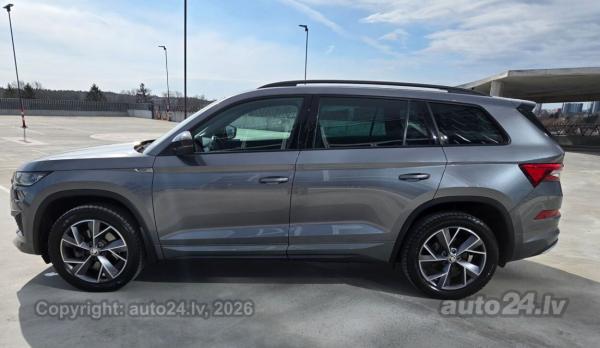 Grey Skoda Kodiaq 2022 in Tallinn, with an engine capacity of 2.00 L and mileage of 119 thousand km for 34800 €, photo 6 on AUTOMOTO.COM.LV