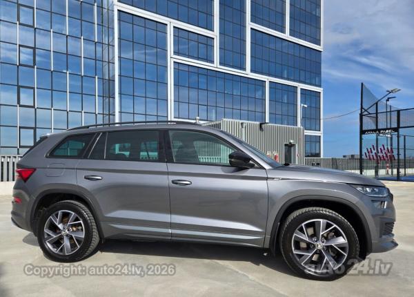 Grey Skoda Kodiaq 2022 in Tallinn, with an engine capacity of 2.00 L and mileage of 119 thousand km for 34800 €, photo 8 on AUTOMOTO.COM.LV