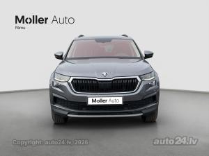 Pelēks Skoda Kodiaq 2022 Pērnava, ar dzinēja tilpumu 1.50 L un nobraukumu 76 tūkst. km par 27900 €, foto 4 vietnē AUTOMOTO.COM.LV